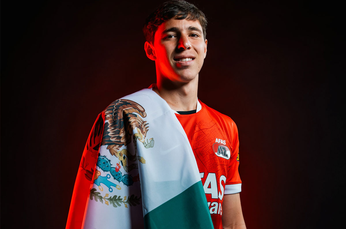 EN VIVO Mateo Chávez en el AZ Alkmaar vs AEK Larnaca